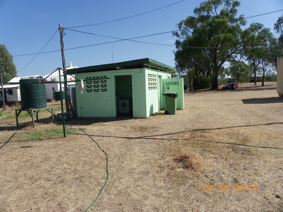 Mount Coolon Hotel (FC) - Full Range Camping Directory